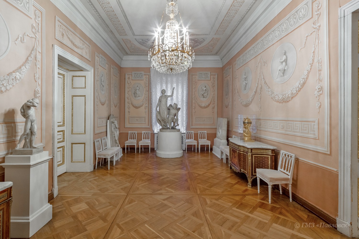 the orchestral room on the floor plane